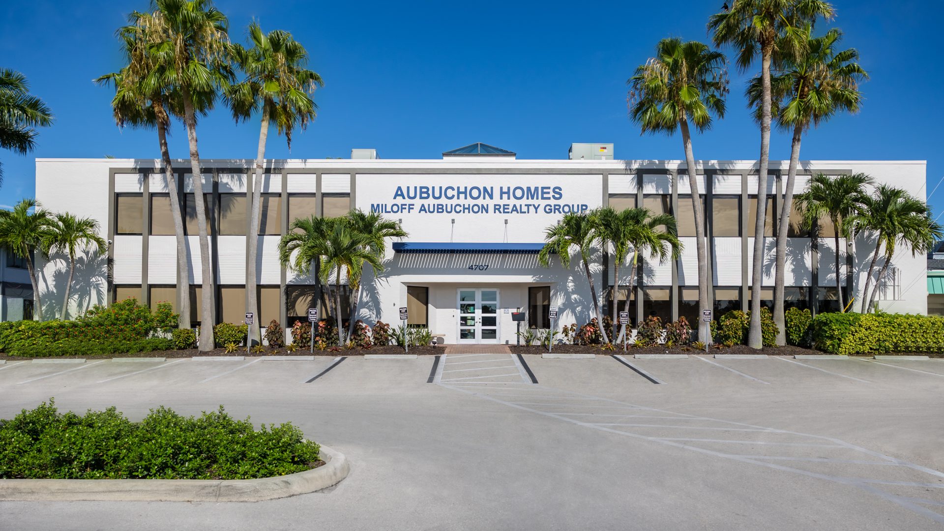 Contact Us - Aubuchon Homes